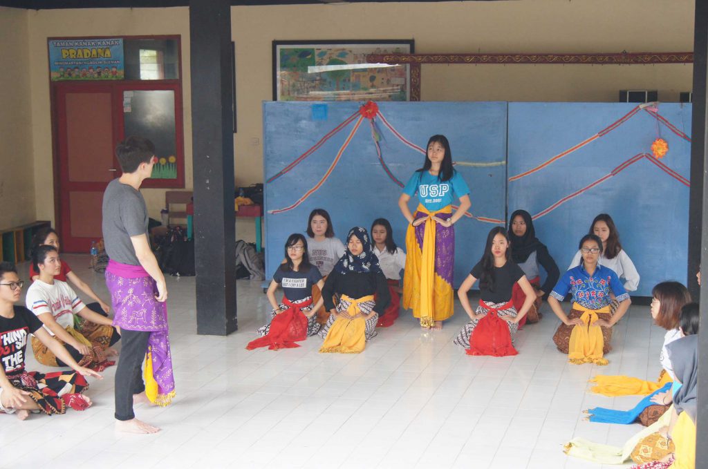 Reinventing Intercultural Exchanges – University Scholars Programme