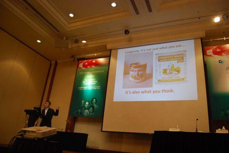 Alum Dr Reuben Ng: Imparting the Science and Art of Business Analytics ...