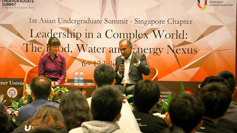Summit Confronts Global Issues – University Scholars Programme
